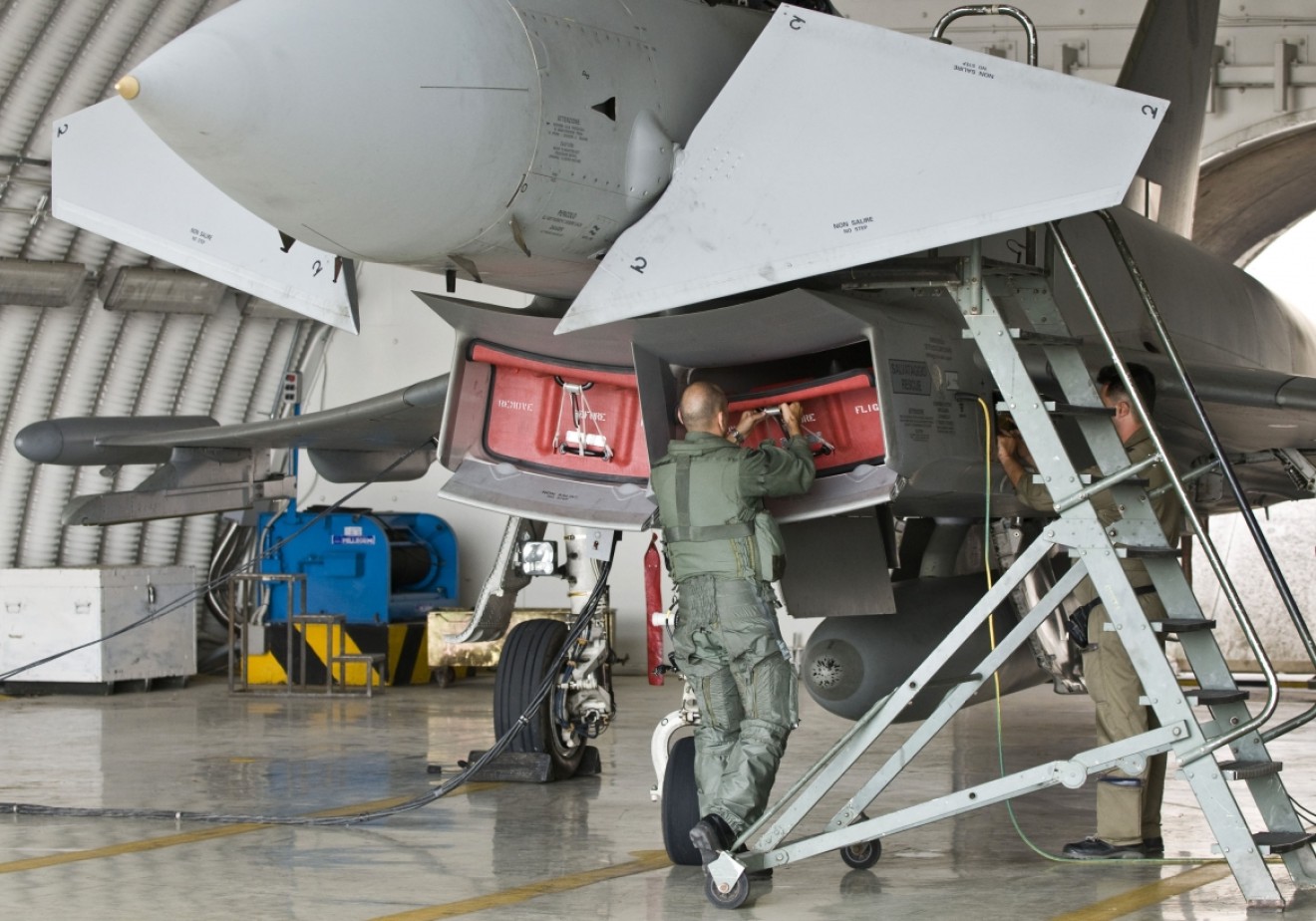 ITAF Maintenance, BF, AF, QRA, pilot walkaround in cockpit at 9 ...